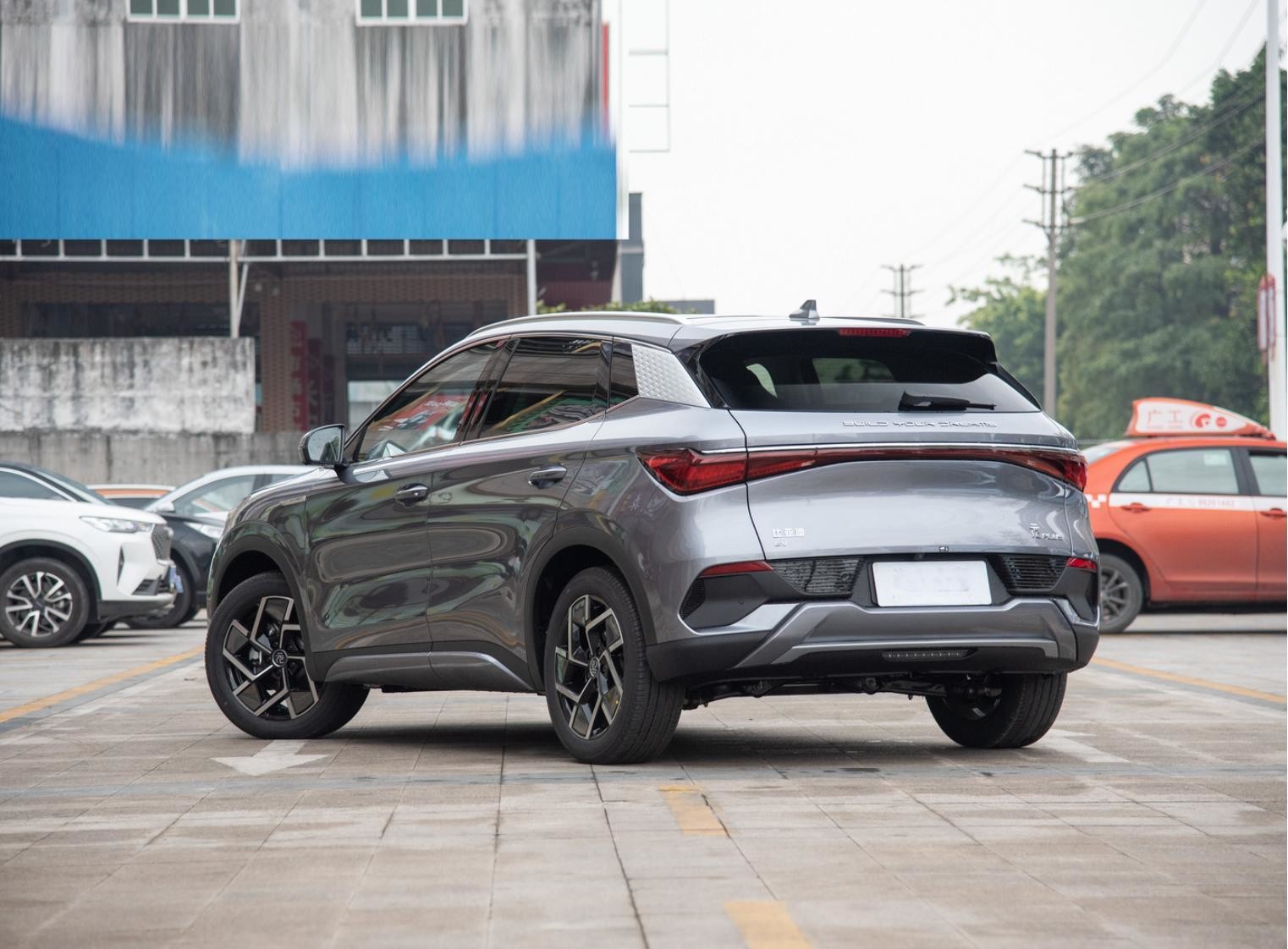 BYD EV Car Byd Yuan Plus Honor Version New Energy Vehicles 2024 Model SUV Stock Grey Color