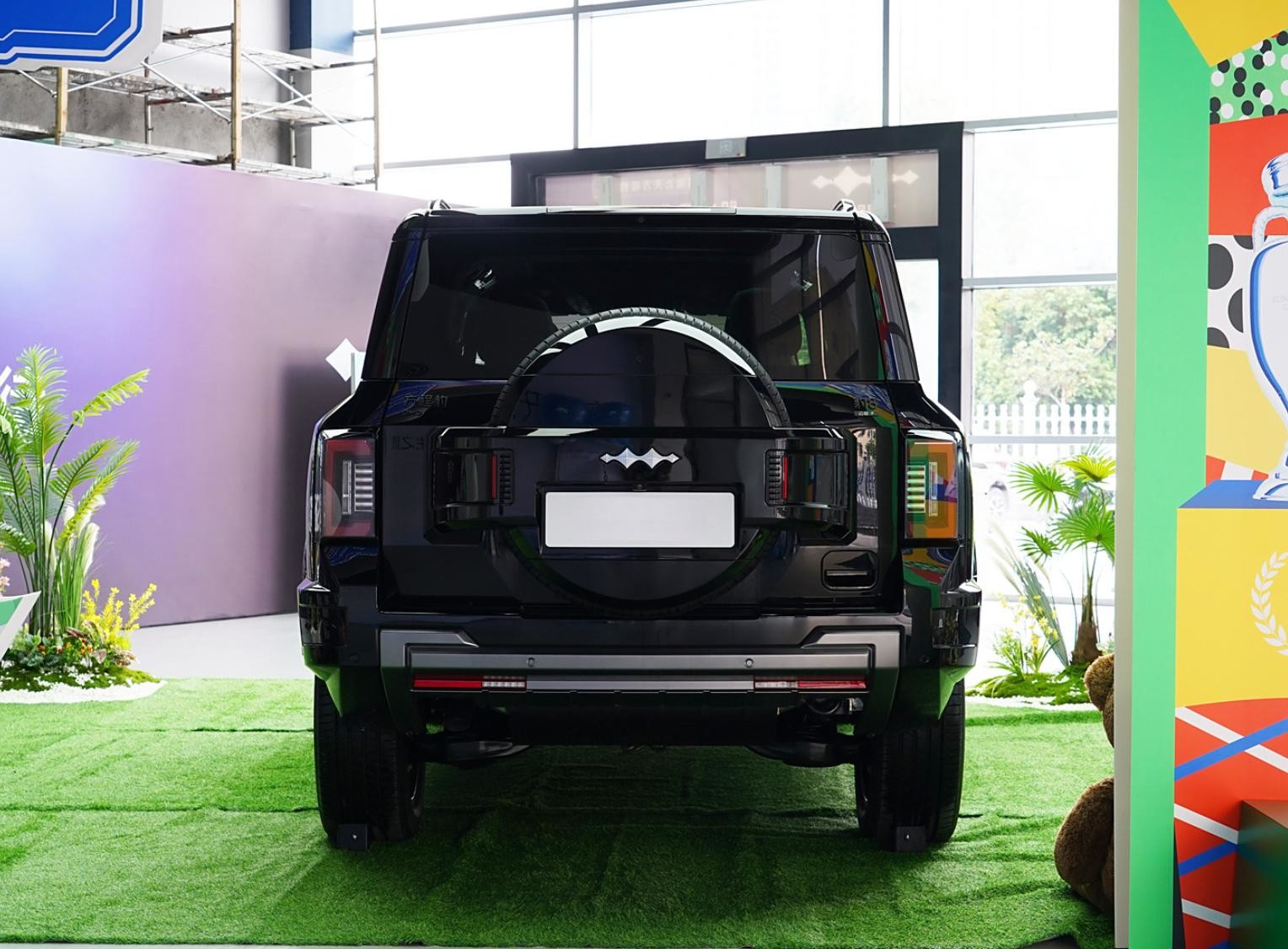 Seating Capacity for 7/6 and Four Wheel Drive BYD Hybrid Electric ...